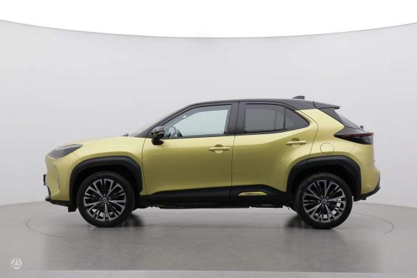 Желтый Тойота Yaris Cross 2022 в Вильнюс, объемом двигателя 1.49 л и пробегом 39 тыс. км за 24900 €, фото 4 на AUTOMOTO.COM.LV