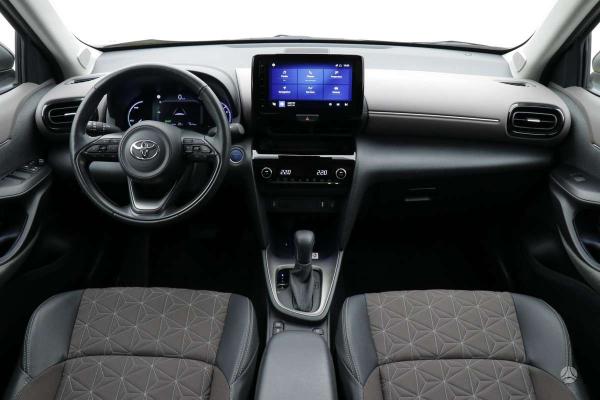 Желтый Тойота Yaris Cross 2022 в Вильнюс, объемом двигателя 1.49 л и пробегом 39 тыс. км за 24900 €, фото 7 на AUTOMOTO.COM.LV