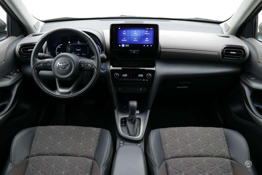 Желтый Тойота Yaris Cross 2022 в Вильнюс, объемом двигателя 1.49 л и пробегом 39 тыс. км за 24900 €, фото 8 на AUTOMOTO.COM.LV