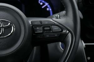Желтый Тойота Yaris Cross 2022 в Вильнюс, объемом двигателя 1.49 л и пробегом 39 тыс. км за 24900 €, фото 31 на AUTOMOTO.COM.LV