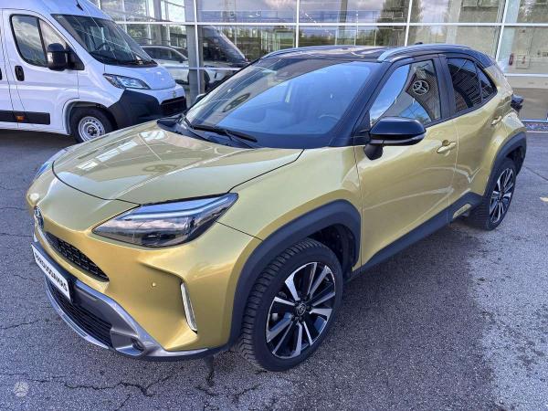 Желтый Тойота Yaris Cross 2022 в Паневежис, объемом двигателя 1.49 л и пробегом 111 тыс. км за 22999 €, фото 2 на AUTOMOTO.COM.LV