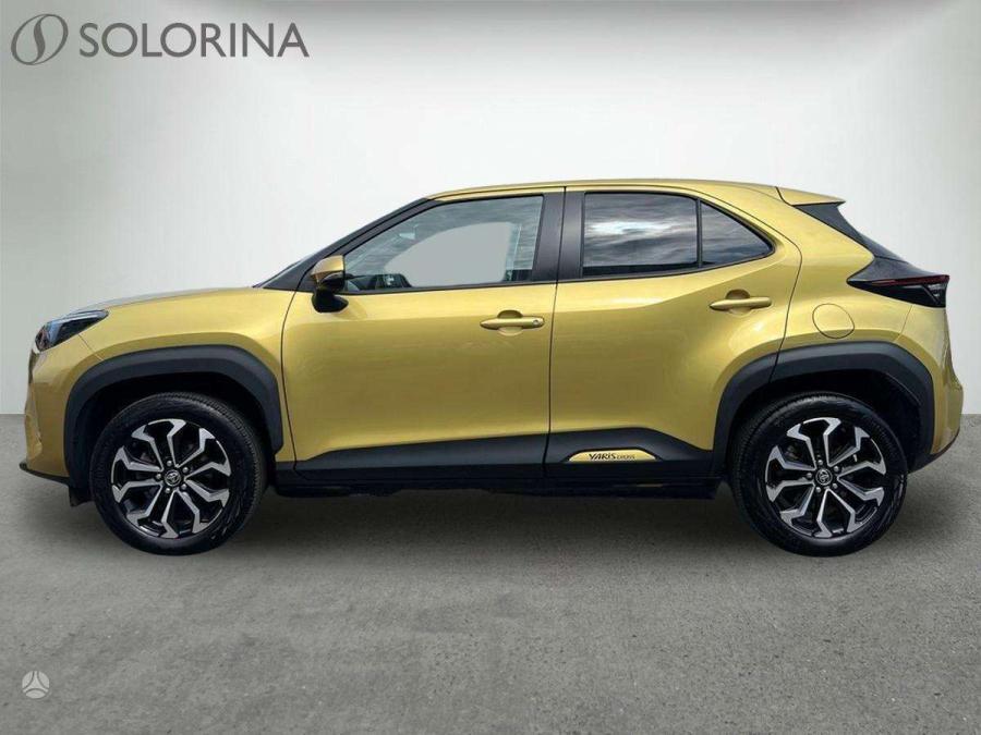 Dzeltens Toyota Yaris Cross 2022 Klaipėda, ar dzinēja tilpumu 1.49 L un nobraukumu 30 tūkst. km par 22900 €, foto 4 vietnē AUTOMOTO.COM.LV