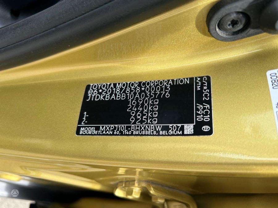 Dzeltens Toyota Yaris Cross 2022 Klaipėda, ar dzinēja tilpumu 1.49 L un nobraukumu 30 tūkst. km par 22900 €, foto 23 vietnē AUTOMOTO.COM.LV