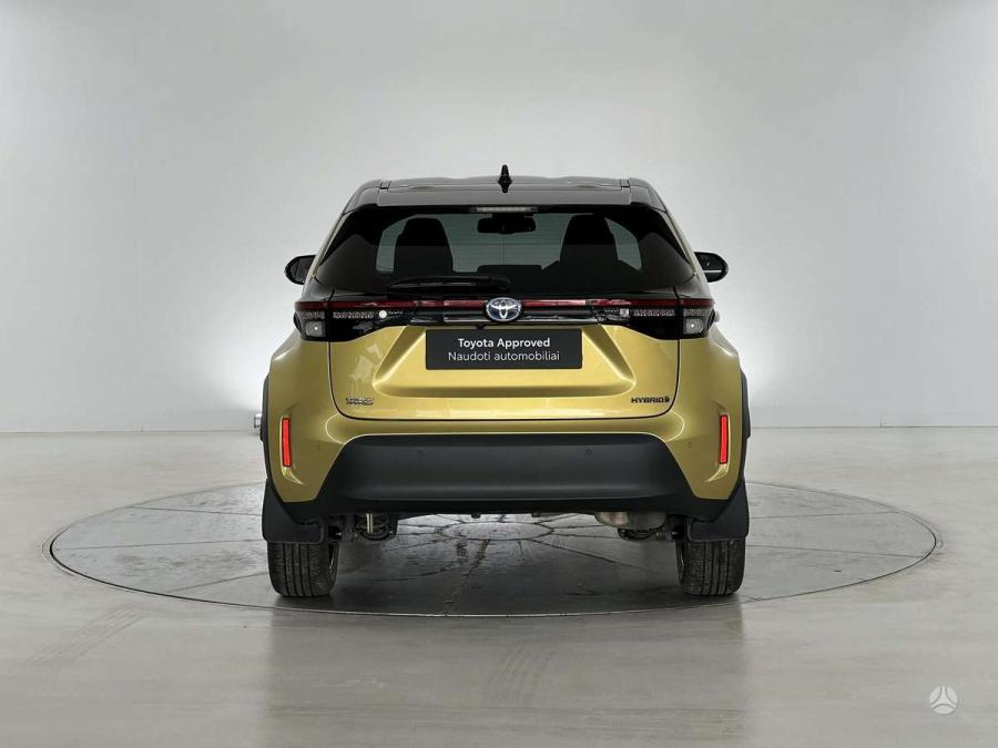 Желтый Тойота Yaris Cross 2022 в Вильнюс, объемом двигателя 1.49 л и пробегом 50 тыс. км за 24900 €, фото 5 на AUTOMOTO.COM.LV