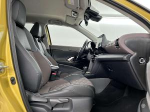 Желтый Тойота Yaris Cross 2022 в Вильнюс, объемом двигателя 1.49 л и пробегом 50 тыс. км за 24900 €, фото 7 на AUTOMOTO.COM.LV