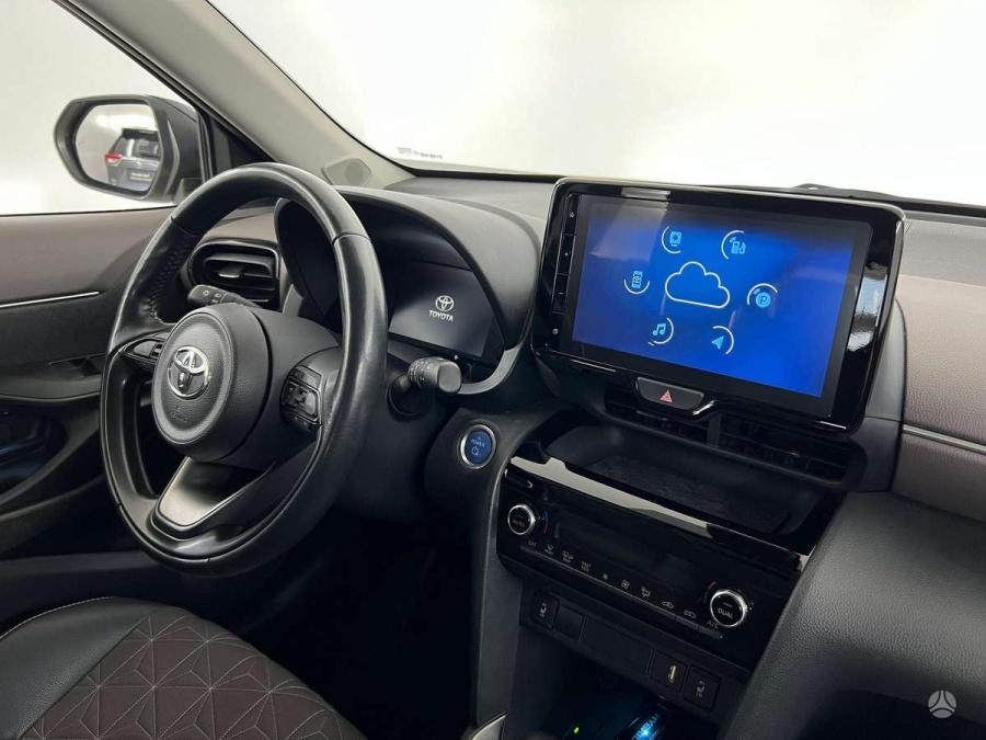 Желтый Тойота Yaris Cross 2022 в Вильнюс, объемом двигателя 1.49 л и пробегом 50 тыс. км за 24900 €, фото 15 на AUTOMOTO.COM.LV