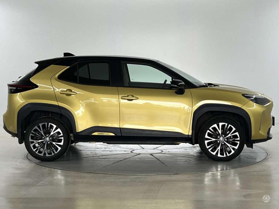 Желтый Тойота Yaris Cross 2022 в Вильнюс, объемом двигателя 1.49 л и пробегом 50 тыс. км за 24900 €, фото 17 на AUTOMOTO.COM.LV