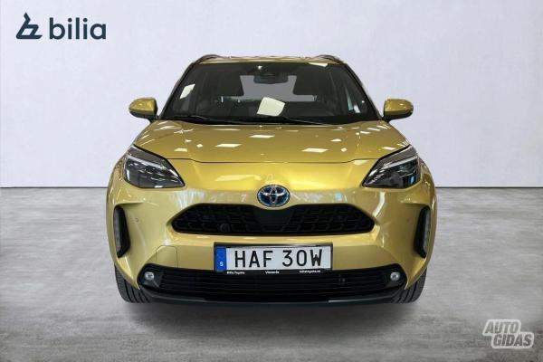 Yellow Toyota Yaris Cross 2023 in Kaunas, with an engine capacity of 0.00 L and mileage of 61 thousand km for 29307 €, photo 6 on AUTOMOTO.COM.LV