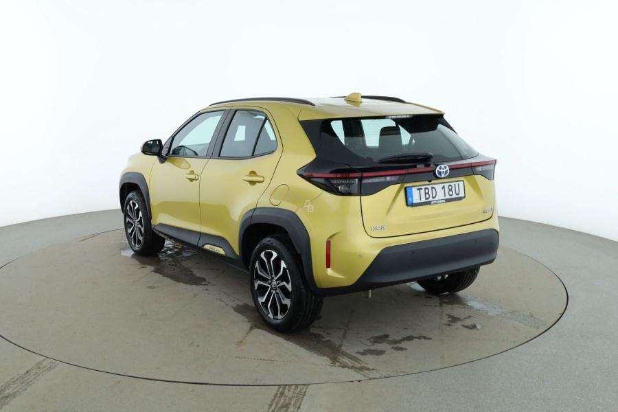 Dzeltens Toyota Yaris Cross 2023 Kauņa, ar dzinēja tilpumu 0.00 L un nobraukumu 28 tūkst. km par 32347 €, foto 3 vietnē AUTOMOTO.COM.LV