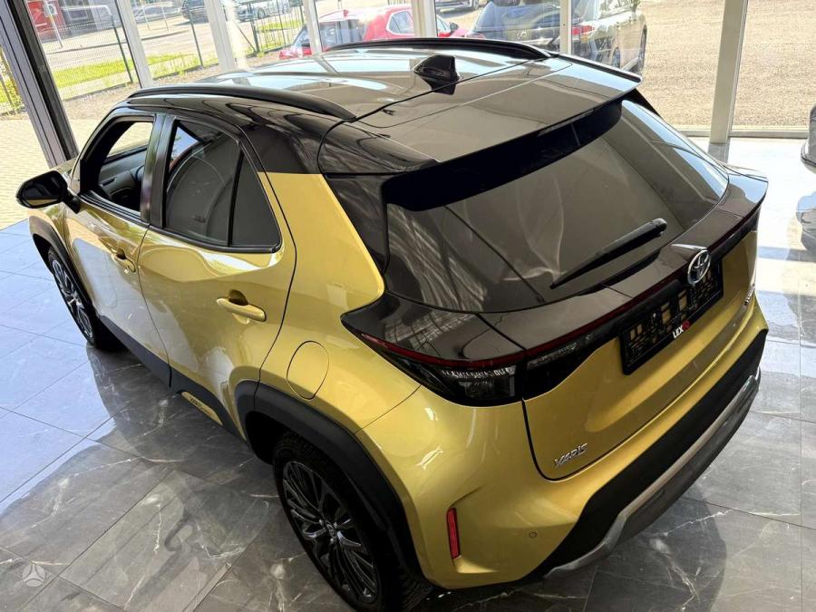 Желтый Тойота Yaris Cross 2023 в Паневежис, объемом двигателя 1.50 л и пробегом 86 тыс. км за 21900 €, фото 10 на AUTOMOTO.COM.LV