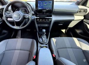 Желтый Тойота Yaris Cross 2023 в Паневежис, объемом двигателя 1.50 л и пробегом 86 тыс. км за 21900 €, фото 18 на AUTOMOTO.COM.LV