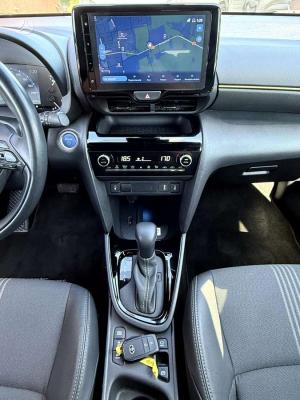 Желтый Тойота Yaris Cross 2023 в Паневежис, объемом двигателя 1.50 л и пробегом 86 тыс. км за 21900 €, фото 21 на AUTOMOTO.COM.LV