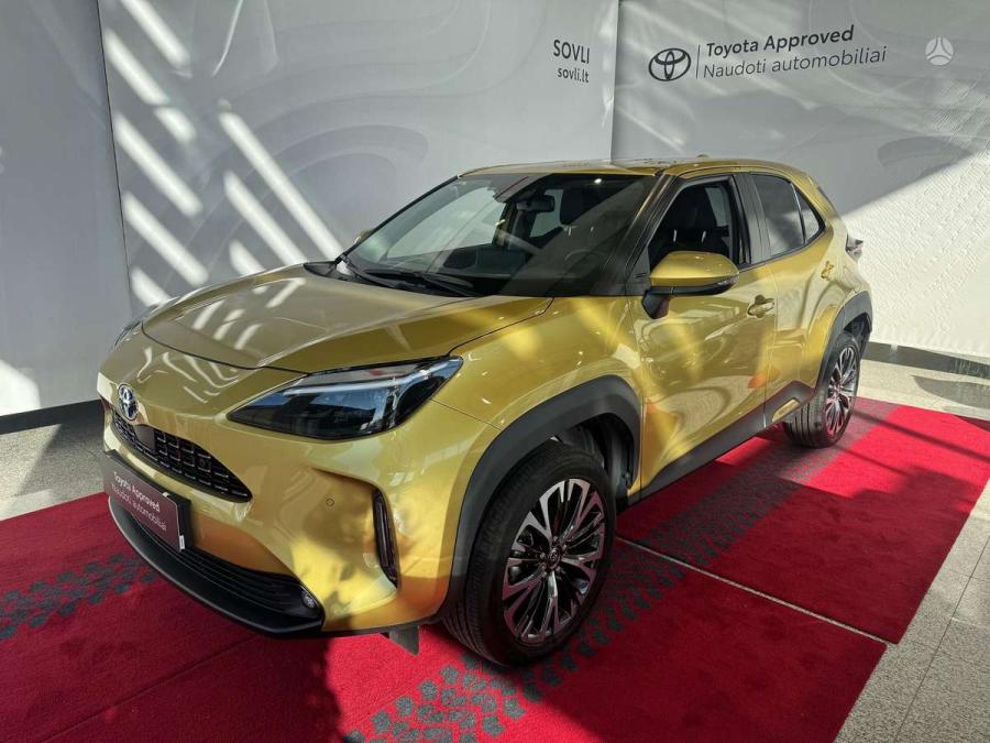 Желтый Тойота Yaris Cross 2024 в Шяуляй, объемом двигателя 1.49 л и пробегом 16 тыс. км за 24900 €, фото 1 на AUTOMOTO.COM.LV