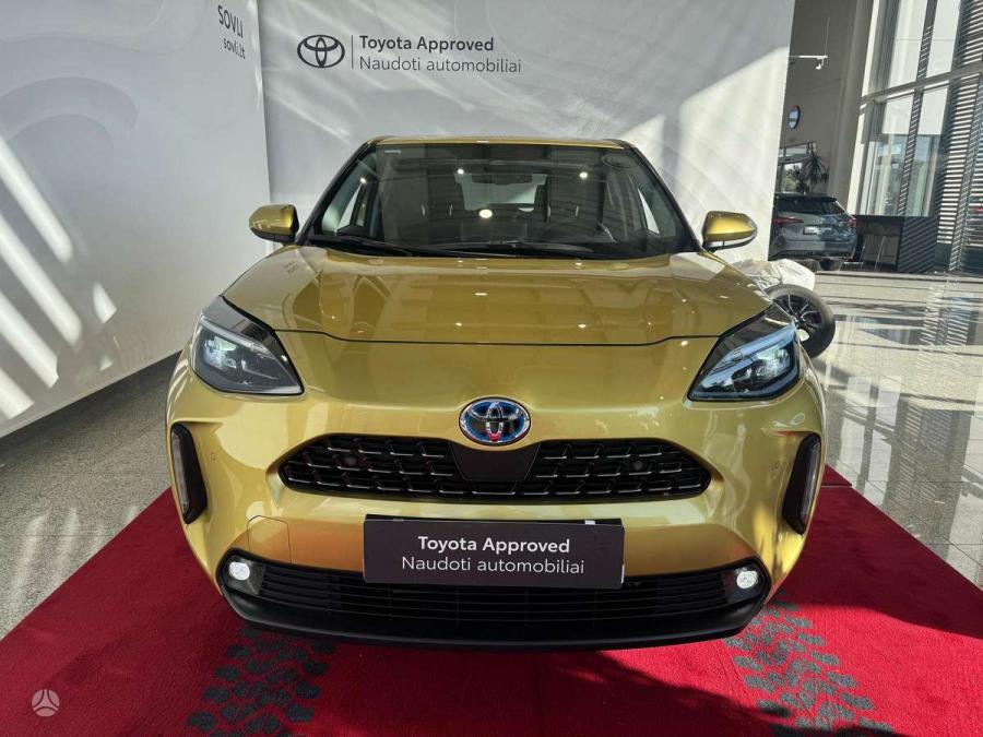 Желтый Тойота Yaris Cross 2024 в Шяуляй, объемом двигателя 1.49 л и пробегом 16 тыс. км за 24900 €, фото 4 на AUTOMOTO.COM.LV