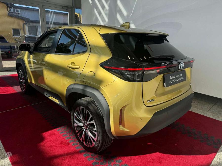 Желтый Тойота Yaris Cross 2024 в Шяуляй, объемом двигателя 1.49 л и пробегом 16 тыс. км за 24900 €, фото 5 на AUTOMOTO.COM.LV