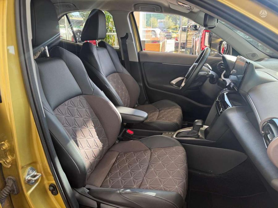 Желтый Тойота Yaris Cross 2024 в Шяуляй, объемом двигателя 1.49 л и пробегом 16 тыс. км за 24900 €, фото 16 на AUTOMOTO.COM.LV