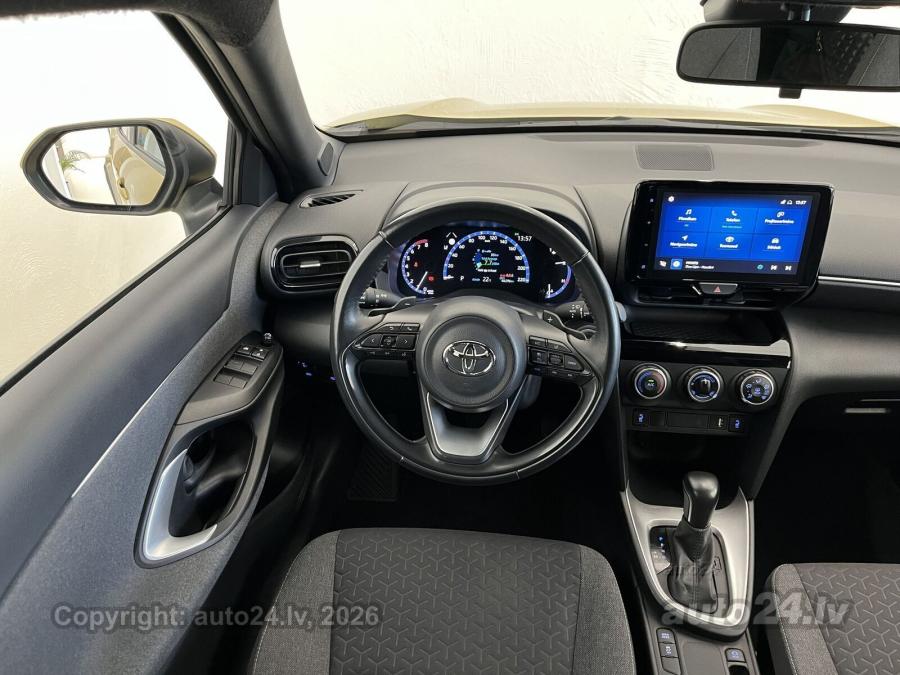 Желтый Тойота Yaris Cross 2021 в Раквере, объемом двигателя 1.49 л и пробегом 46 тыс. км за 20490 €, фото 7 на AUTOMOTO.COM.LV
