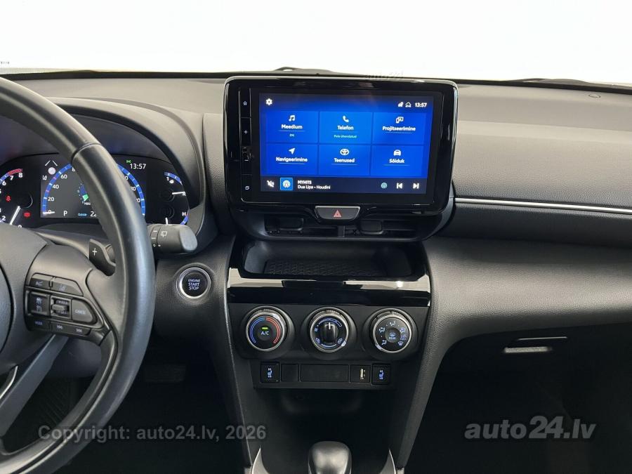 Желтый Тойота Yaris Cross 2021 в Раквере, объемом двигателя 1.49 л и пробегом 46 тыс. км за 20490 €, фото 12 на AUTOMOTO.COM.LV