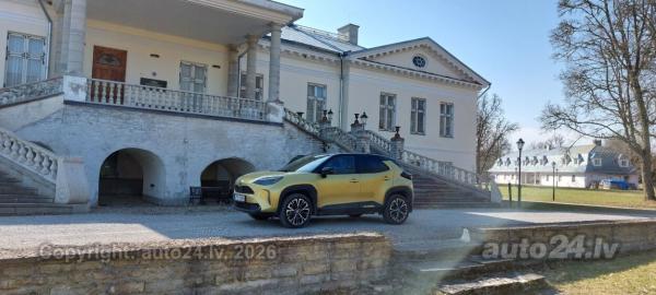 Dzeltens Toyota Yaris Cross 2022 Keila, ar dzinēja tilpumu 1.50 L un nobraukumu 72 tūkst. km par 20000 €, foto  vietnē AUTOMOTO.COM.LV