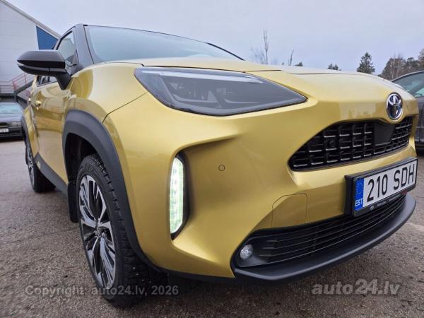 Dzeltens Toyota Yaris Cross 2022 Keila, ar dzinēja tilpumu 1.50 L un nobraukumu 72 tūkst. km par 20000 €, foto 4 vietnē AUTOMOTO.COM.LV