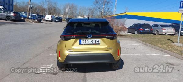 Dzeltens Toyota Yaris Cross 2022 Keila, ar dzinēja tilpumu 1.50 L un nobraukumu 72 tūkst. km par 20000 €, foto 6 vietnē AUTOMOTO.COM.LV