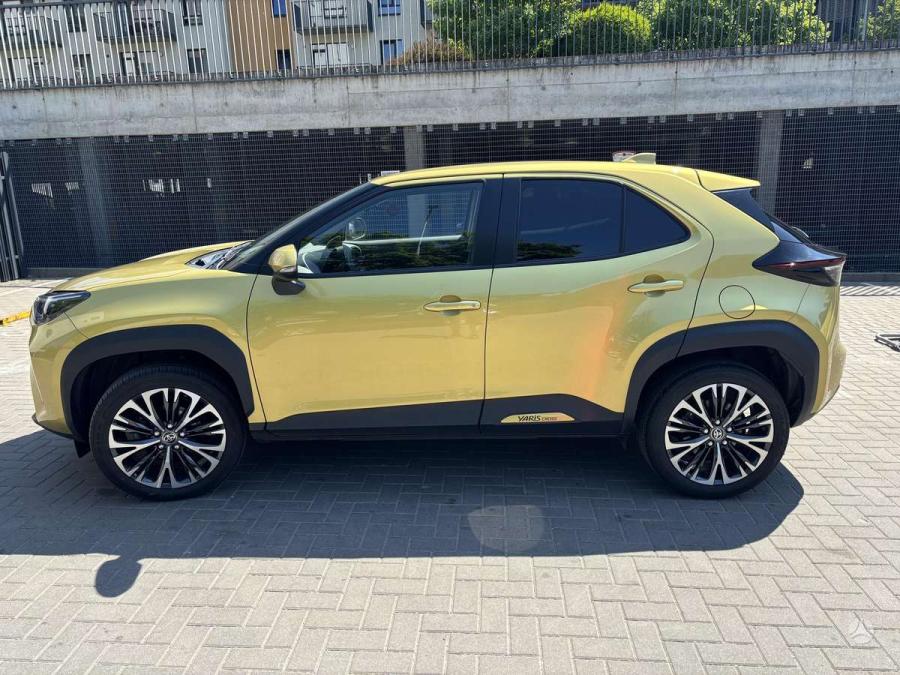 Желтый Тойота Yaris Cross 2023 в Вильнюс, объемом двигателя 1.49 л и пробегом 50 тыс. км за 23900 €, фото 9 на AUTOMOTO.COM.LV