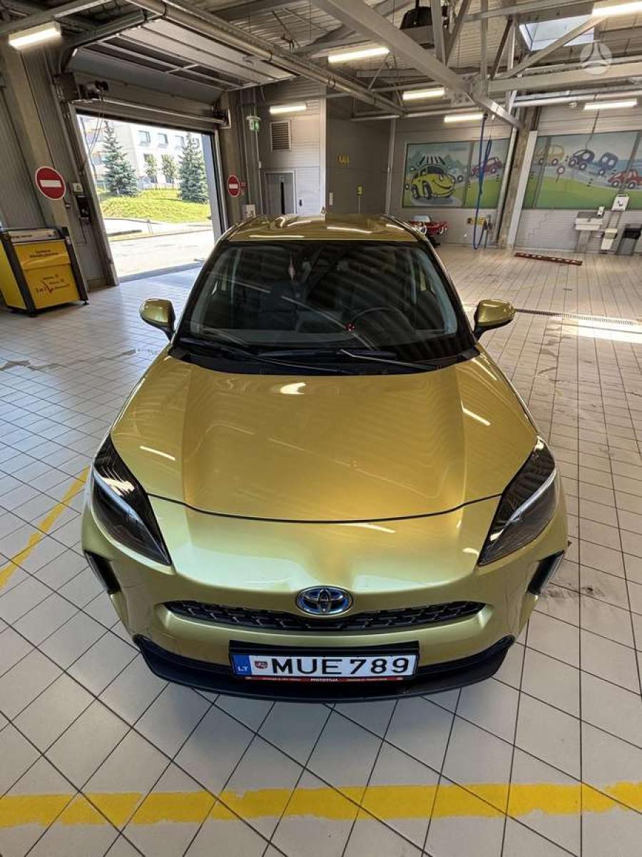 Желтый Тойота Yaris Cross 2023 в Вильнюс, объемом двигателя 1.49 л и пробегом 50 тыс. км за 23900 €, фото 12 на AUTOMOTO.COM.LV