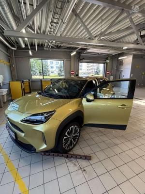 Желтый Тойота Yaris Cross 2023 в Вильнюс, объемом двигателя 1.49 л и пробегом 50 тыс. км за 23900 €, фото 13 на AUTOMOTO.COM.LV