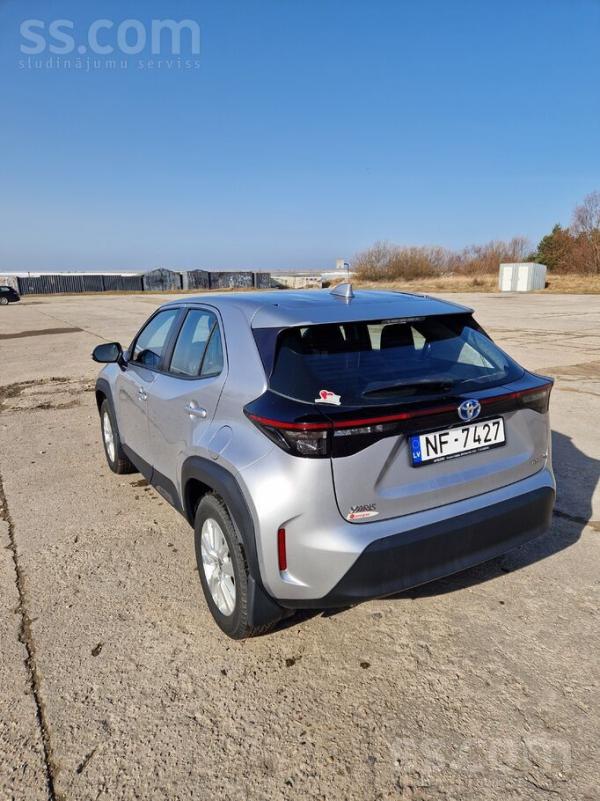 Toyota Yaris 2022 in Liepaja, with an engine capacity of 1.50 L and mileage of 65 thousand km for 18000 €, photo 4 on AUTOMOTO.COM.LV