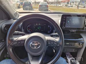 Тойота Ярис 2022 в Лиепая, объемом двигателя 1.50 л и пробегом 65 тыс. км за 18000 €, фото 6 на AUTOMOTO.COM.LV
