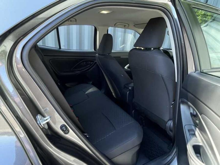 Toyota Yaris 2024 in Vilnius, with an engine capacity of 1.49 L and mileage of 45 thousand km for 18999 €, photo 6 on AUTOMOTO.COM.LV