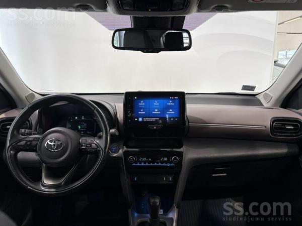 Green Toyota Yaris 2022 in Ventspils, with an engine capacity of 1.50 L and mileage of 74 thousand km for 21990 €, photo 9 on AUTOMOTO.COM.LV
