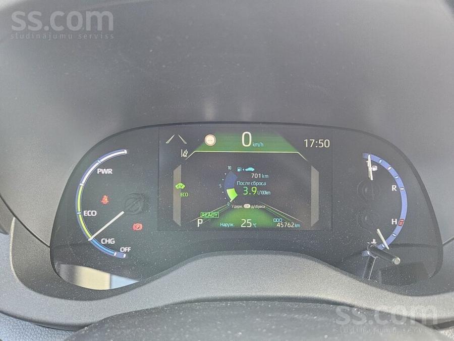 Green Toyota Yaris 2022 in Riga, with an engine capacity of 1.50 L and mileage of 46 thousand km for 22500 €, photo 10 on AUTOMOTO.COM.LV