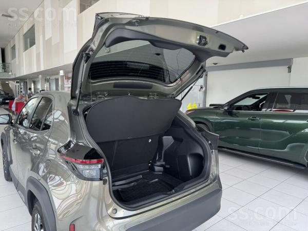 Zaļš Toyota Yaris 2022 Rīga, ar dzinēja tilpumu 1.50 L un nobraukumu 48 tūkst. km par 18900 €, foto 9 vietnē AUTOMOTO.COM.LV