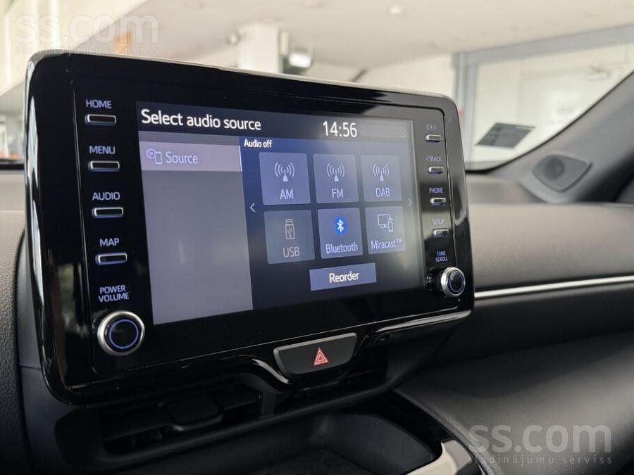 Zaļš Toyota Yaris 2022 Rīga, ar dzinēja tilpumu 1.50 L un nobraukumu 48 tūkst. km par 18900 €, foto 15 vietnē AUTOMOTO.COM.LV