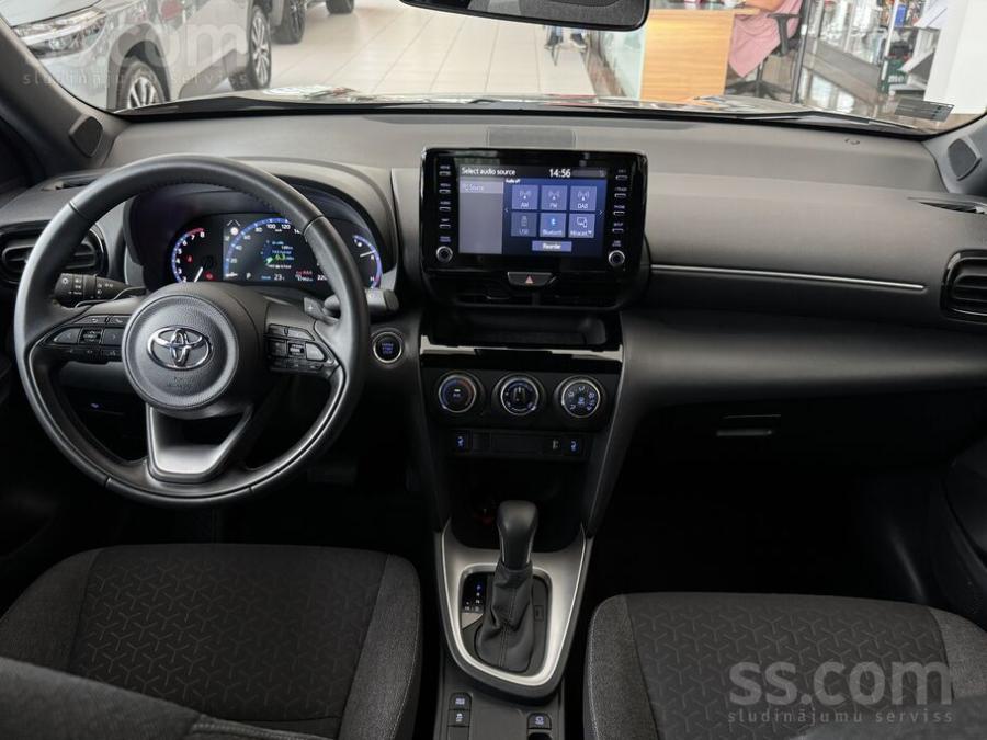 Zaļš Toyota Yaris 2022 Rīga, ar dzinēja tilpumu 1.50 L un nobraukumu 48 tūkst. km par 18900 €, foto 16 vietnē AUTOMOTO.COM.LV