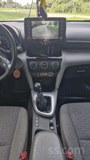 Zaļš Toyota Yaris 2022 Talsi, ar dzinēja tilpumu 1.50 L un nobraukumu 48 tūkst. km par 16800 €, foto 8 vietnē AUTOMOTO.COM.LV
