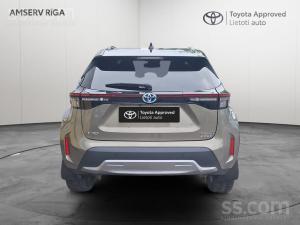 Zaļš Toyota Yaris 2023 Rīga, ar dzinēja tilpumu 1.50 L un nobraukumu 62 tūkst. km par 23000 €, foto 7 vietnē AUTOMOTO.COM.LV