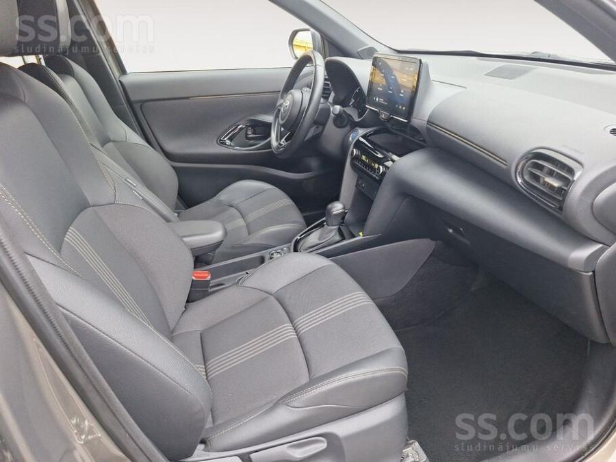 Zaļš Toyota Yaris 2023 Rīga, ar dzinēja tilpumu 1.50 L un nobraukumu 62 tūkst. km par 23000 €, foto 13 vietnē AUTOMOTO.COM.LV