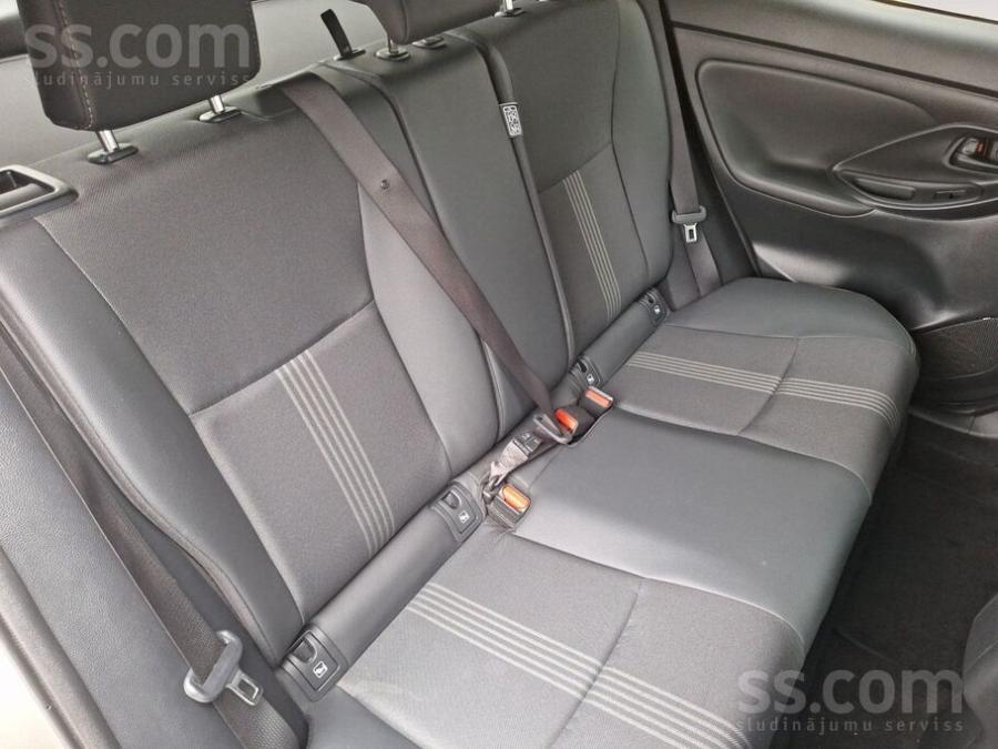 Zaļš Toyota Yaris 2023 Rīga, ar dzinēja tilpumu 1.50 L un nobraukumu 62 tūkst. km par 23000 €, foto 14 vietnē AUTOMOTO.COM.LV