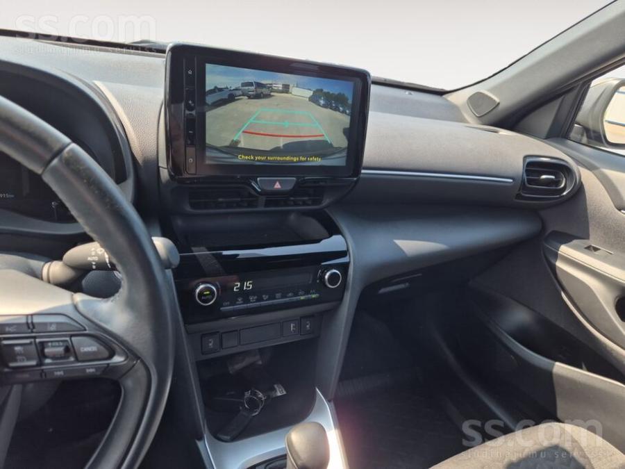 Zaļš Toyota Yaris 2023 Rīga, ar dzinēja tilpumu 1.50 L un nobraukumu 68 tūkst. km par 20400 €, foto 15 vietnē AUTOMOTO.COM.LV