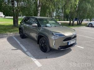 Zaļš Toyota Yaris 2023 Rīga, ar dzinēja tilpumu 1.50 L un nobraukumu 117 tūkst. km par 17990 €, foto 3 vietnē AUTOMOTO.COM.LV
