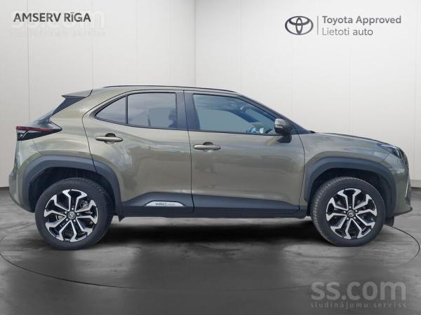 Zaļš Toyota Yaris 2025 Rīga, ar dzinēja tilpumu 1.50 L un nobraukumu 30 tūkst. km par 23500 €, foto 8 vietnē AUTOMOTO.COM.LV