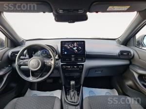 Zaļš Toyota Yaris 2025 Rīga, ar dzinēja tilpumu 1.50 L un nobraukumu 30 tūkst. km par 23500 €, foto 10 vietnē AUTOMOTO.COM.LV