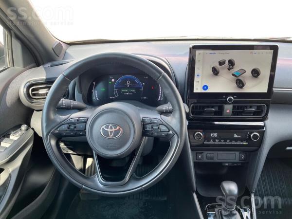 Zaļš Toyota Yaris 2025 Rīga, ar dzinēja tilpumu 1.50 L un nobraukumu 30 tūkst. km par 24990 €, foto 9 vietnē AUTOMOTO.COM.LV