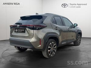 Zaļš Toyota Yaris 2025 Rīga, ar dzinēja tilpumu 1.50 L un nobraukumu 31 tūkst. km par 23500 €, foto 3 vietnē AUTOMOTO.COM.LV