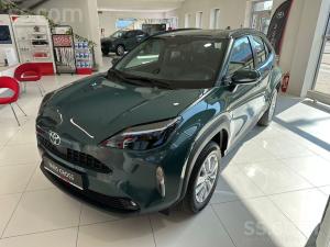 Zaļš Toyota Yaris 2026 Jēkabpils, ar dzinēja tilpumu 1.50 L un nobraukumu 0 tūkst. km par 23700 €, foto  vietnē AUTOMOTO.COM.LV