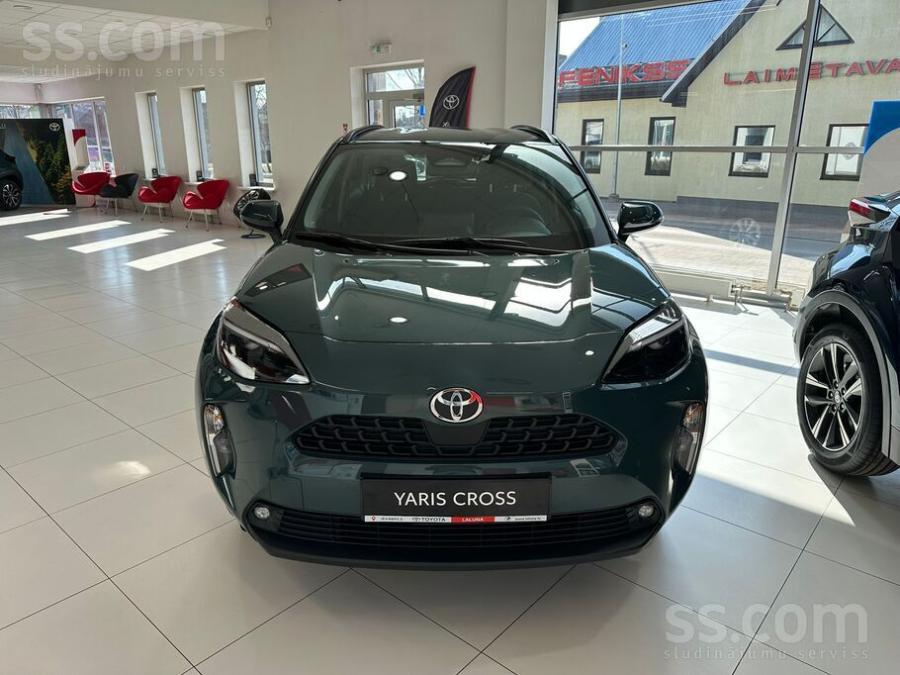Zaļš Toyota Yaris 2026 Jēkabpils, ar dzinēja tilpumu 1.50 L un nobraukumu 0 tūkst. km par 23700 €, foto 3 vietnē AUTOMOTO.COM.LV