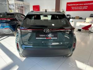 Zaļš Toyota Yaris 2026 Jēkabpils, ar dzinēja tilpumu 1.50 L un nobraukumu 0 tūkst. km par 23700 €, foto 5 vietnē AUTOMOTO.COM.LV