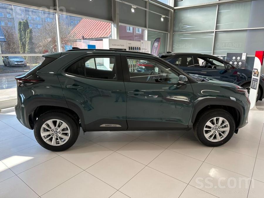 Zaļš Toyota Yaris 2026 Jēkabpils, ar dzinēja tilpumu 1.50 L un nobraukumu 0 tūkst. km par 23700 €, foto 8 vietnē AUTOMOTO.COM.LV